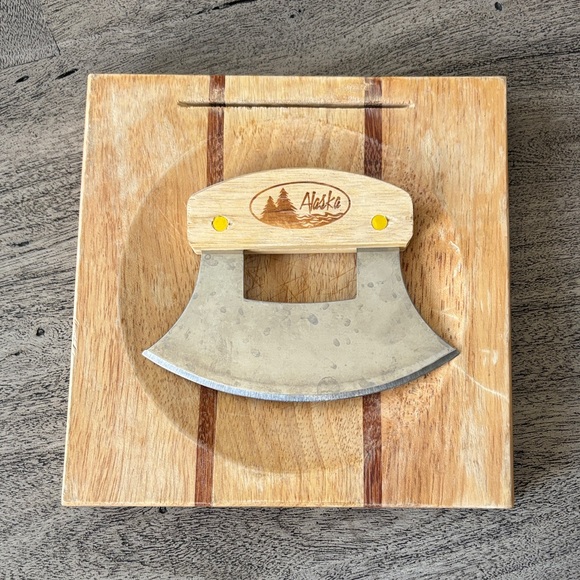 Kitchen | Vintage Alaskan Ulu Knife Set Includes Curved Knife And A ...